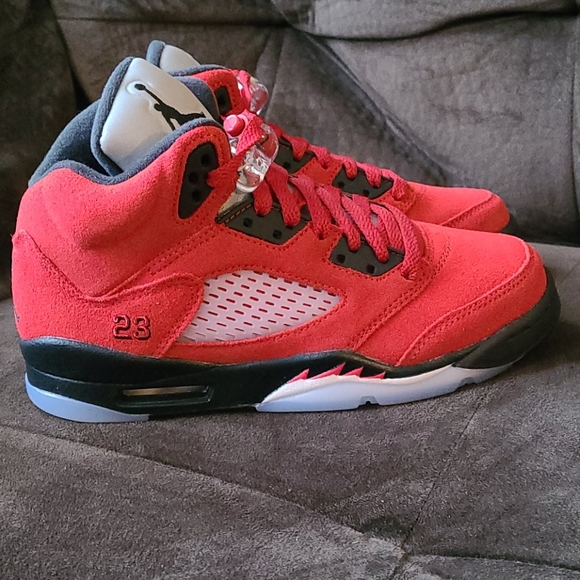 Jordan | Shoes | Air Jordan 5 Raging Bull | Poshmark